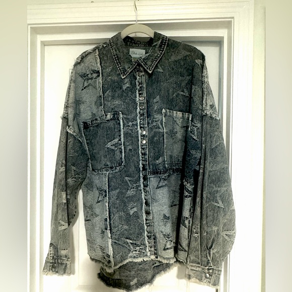 Oli & Hali | Jackets & Coats | Nwt Oli Hali Star Patch Denim Shacket ...